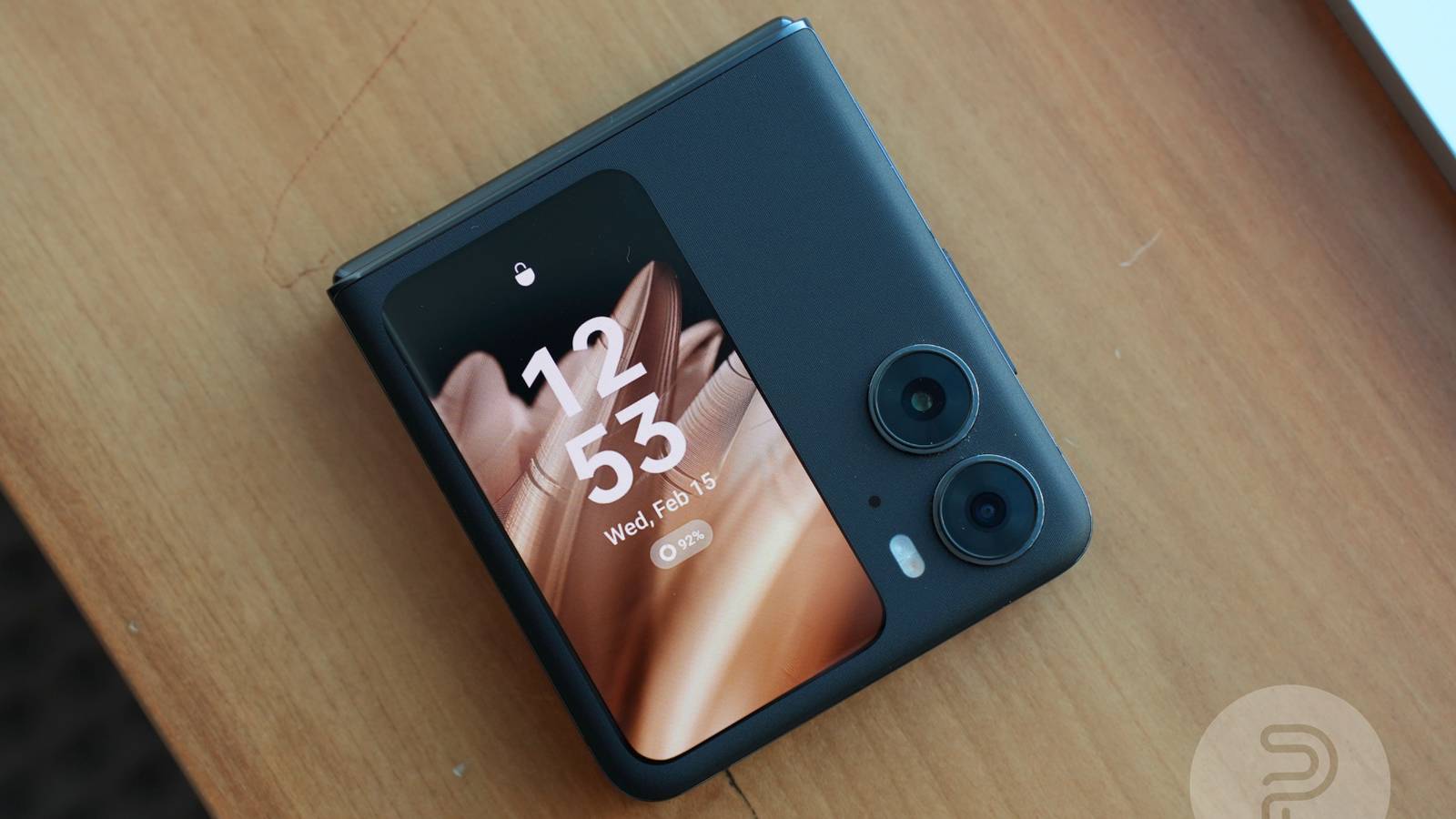 Four reasons why flip phone outer screens need to be bigger