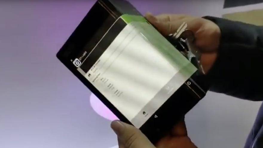 BOE foldable display demoed, can be folded 100,000 times