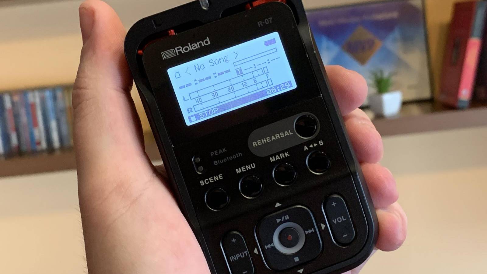 Roland R-07 review: a small but powerful high-res audio recorder