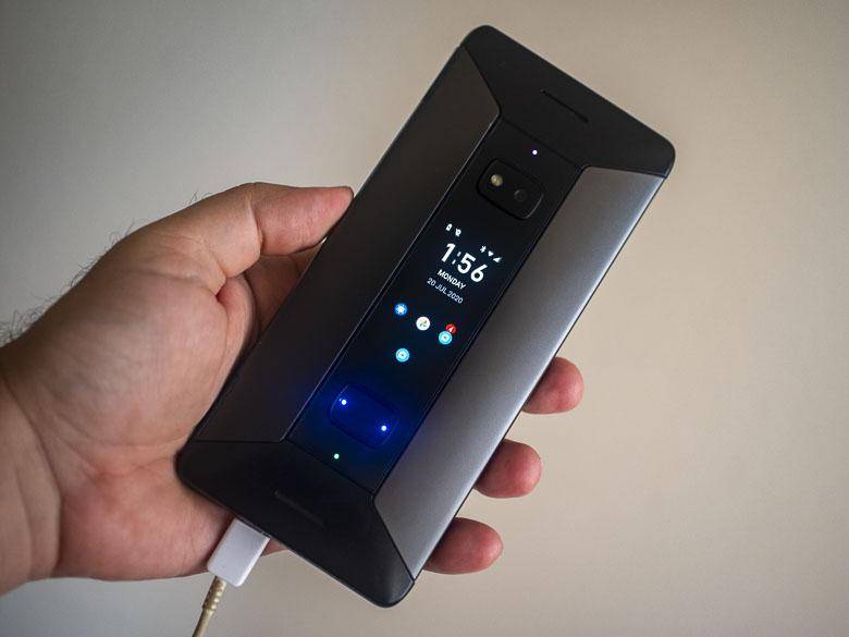 Cosmo Communicator Review: the dual boot pocket PC phone