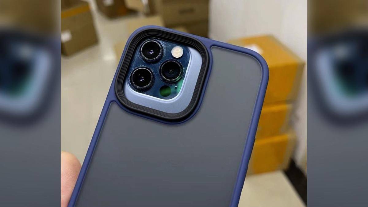 iPhone 13 Pro Max case shows a large camera module