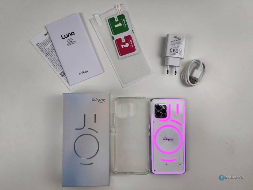 Unihertz Luna Review: A budget Nothing Phone with brighter LEDs